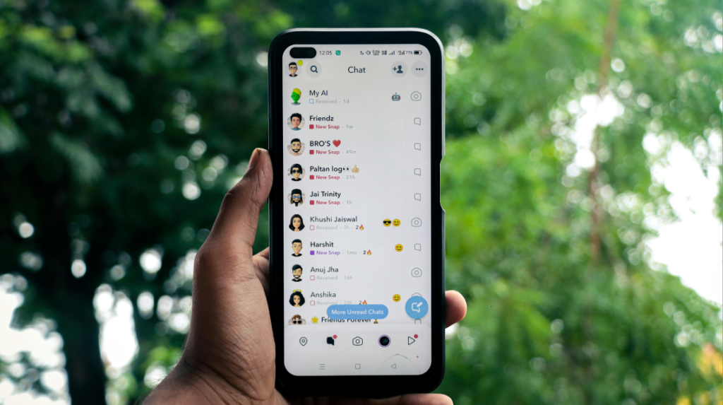 Les chiffres clés de Snapchat en 2025 (influence marketing, social media, créateurs…) - Le blog ...